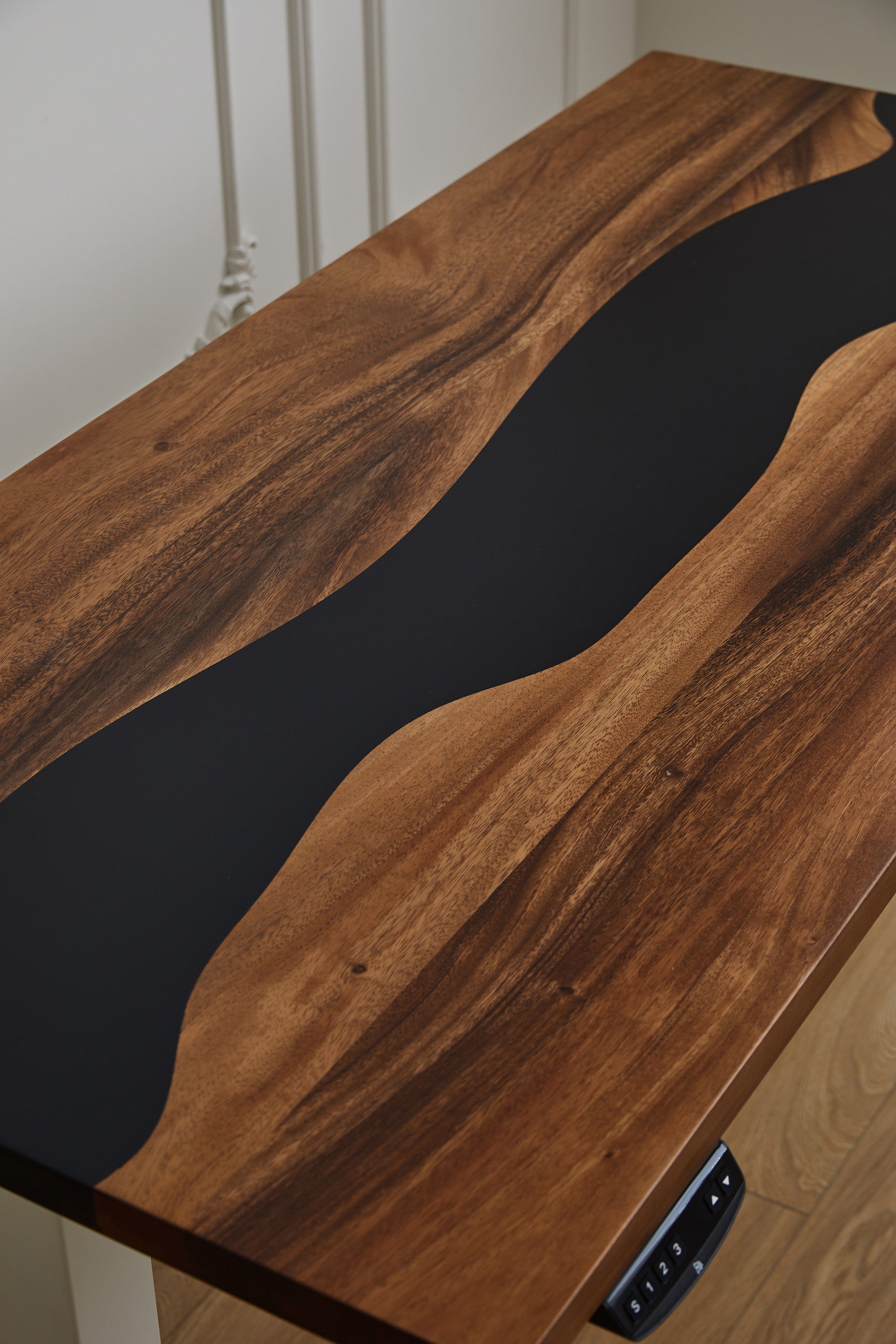 Elephant Desks - Height Adjustable Standing Desk - Placid Series (Soli